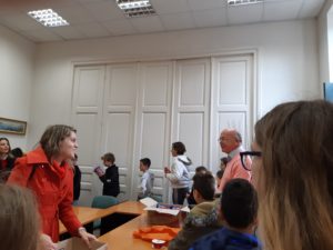 ΧΡΙΣΤΟΥΓΕΝΝΙΑΤΙΚΑ ΚΑΛΑΝΤΑ ΑΠΟ ΤΟ ΔΗΜΟΤΙΚΟ ΣΧΟΛΕΙΟ ΕΡΜΙΟΝΗΣ ΣΤΟΝ ΠΡΟΕΔΡΟ ...